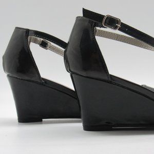 Laura Scott | Shoes | Laura Scott Womens Lucia Wedge Heel Black Sz 1 ...